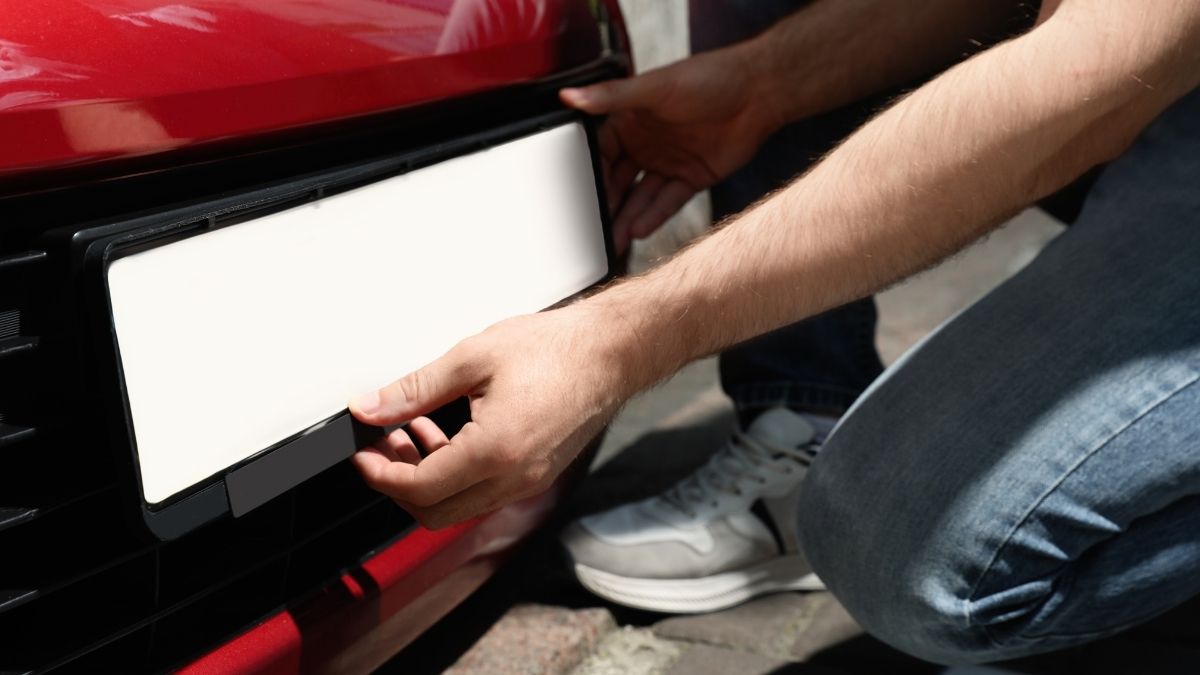 How to Fit Your Own Custom Number Plate Holder – A DIY Guide - HandymanBen